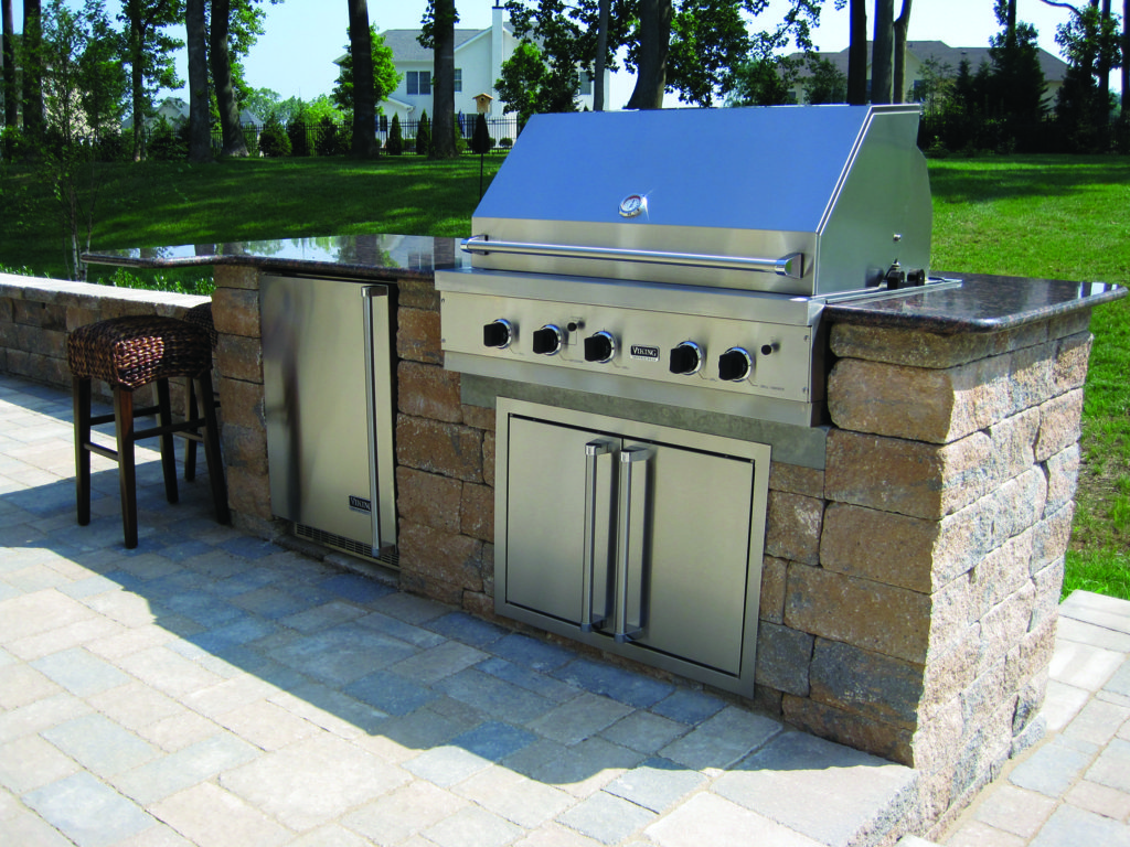 Kitchens & Grills - Burkholder Landscape